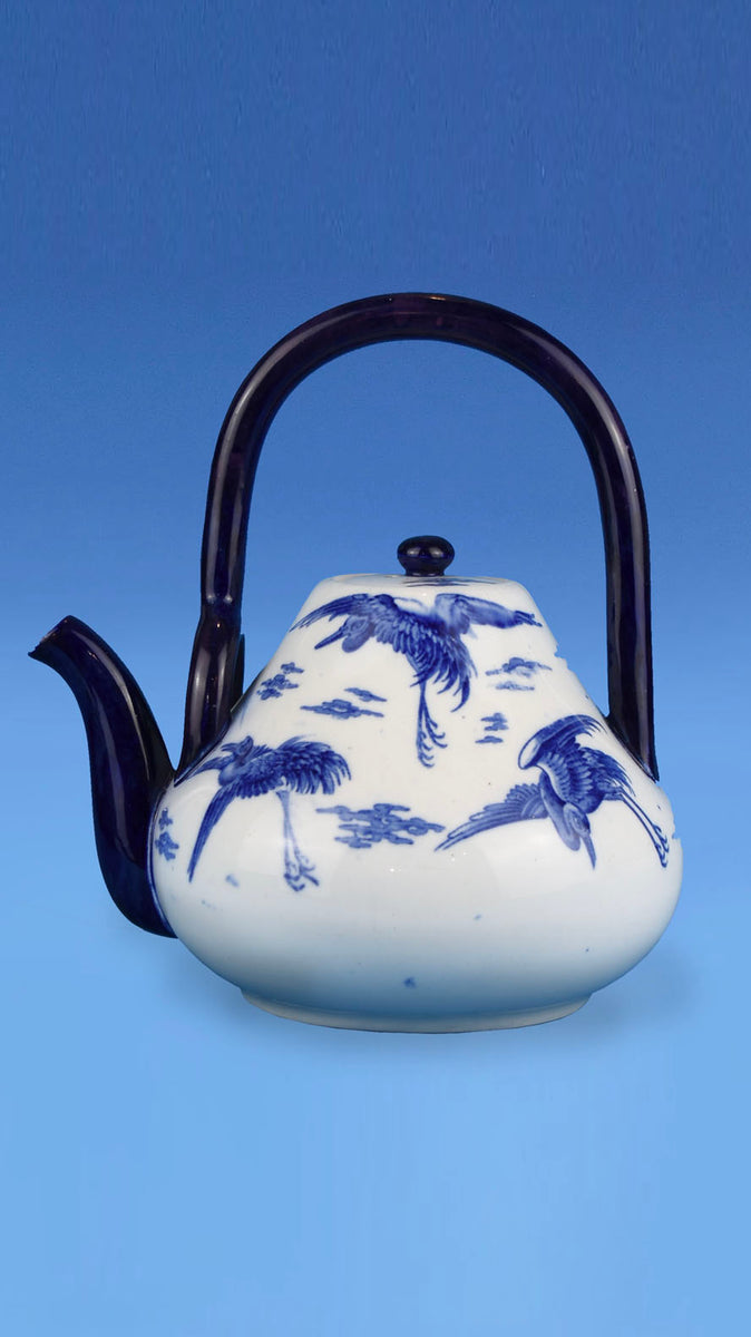 Mintons Aesthetic Movement 'Stork' Pattern Teapot c.1873 Designed by C ...
